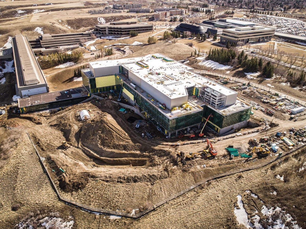 Visionary Donor Imagines Possibilities for a New Science Facility