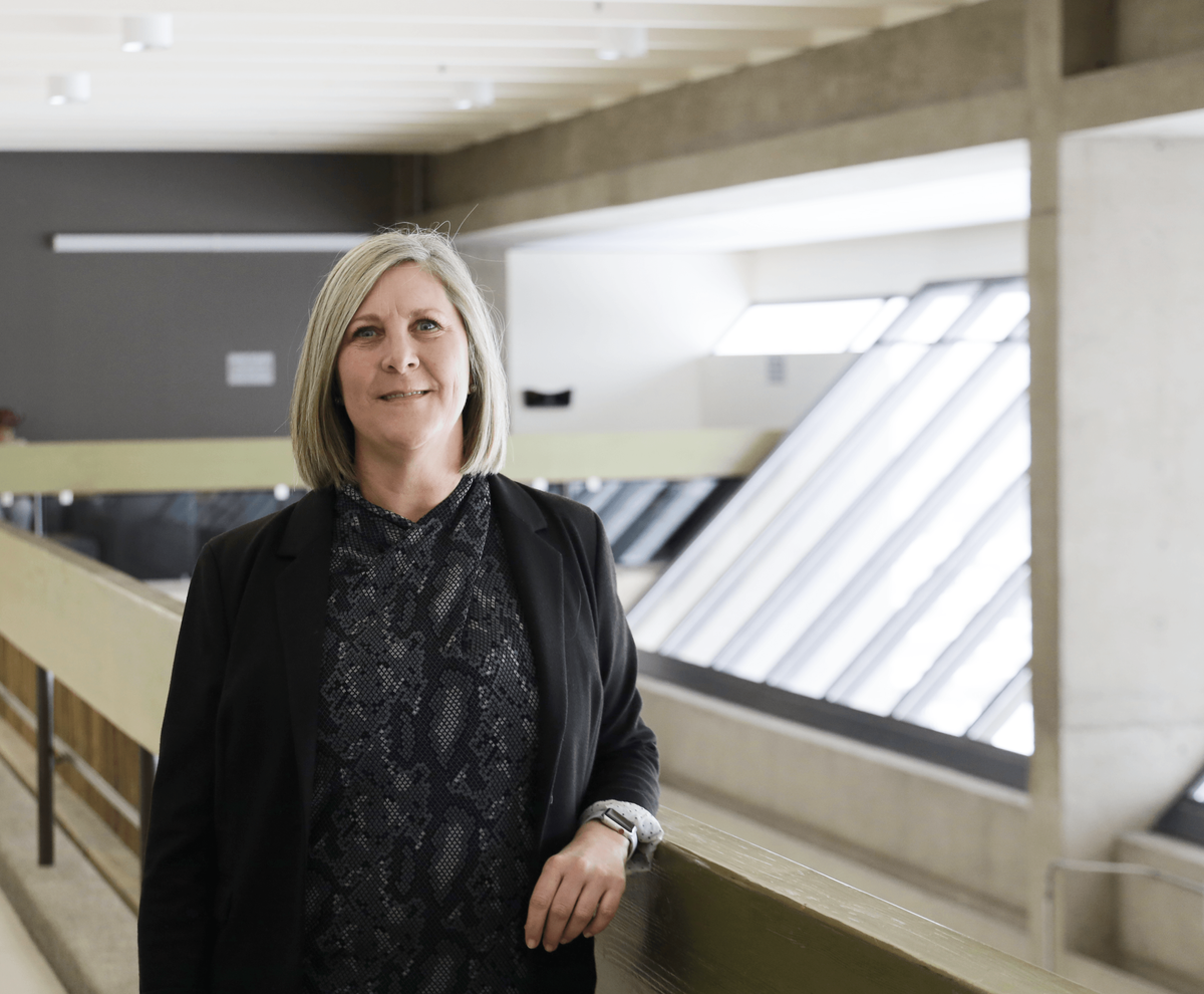 Lisa Neufeld (BA '97), executive assistant to the president